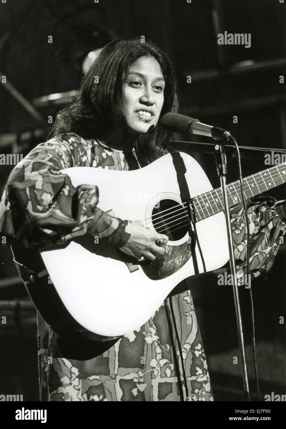 Pop Folk High Resolution Stock Photography and Images - Alamy