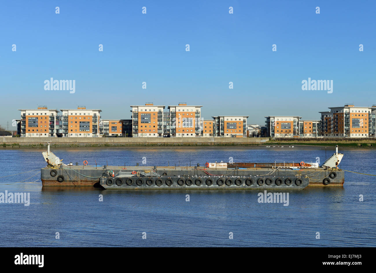 Thames estuary port hi-res stock photography and images - Alamy