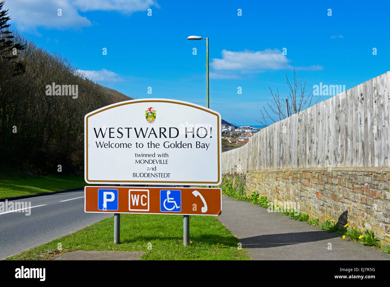 Devon road sign hi-res stock photography and images - Alamy