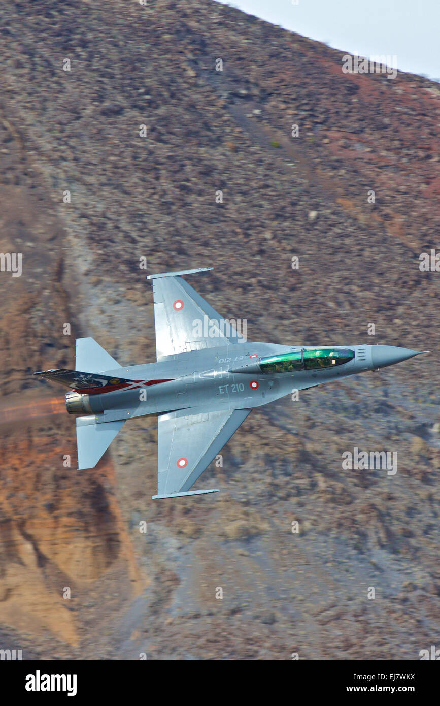 Close Up Photo Of A Royal Danish Air Force (Flyvevåbnet) F-16 Jet ...