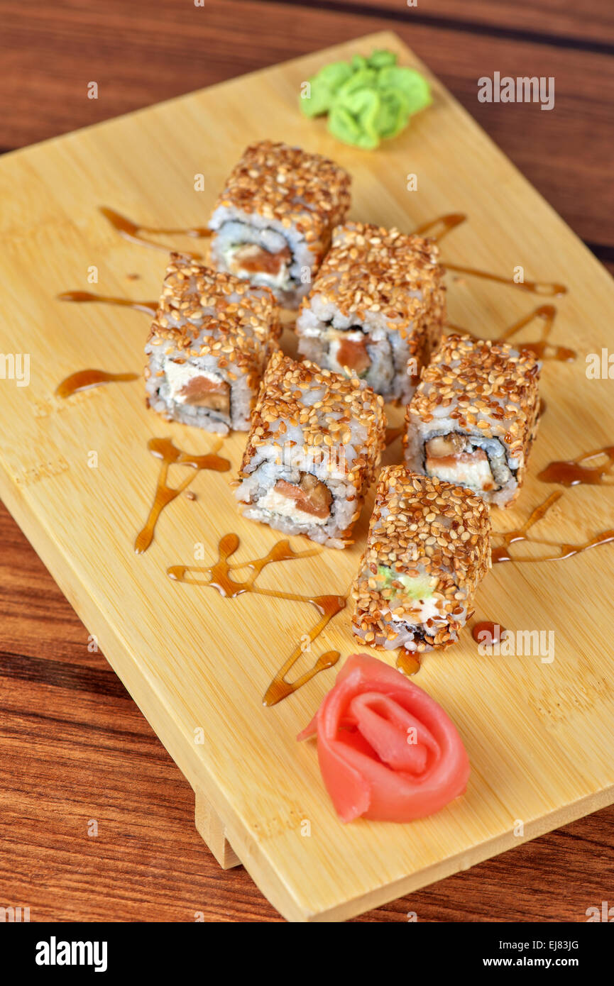 sesame sushi rolls Stock Photo - Alamy