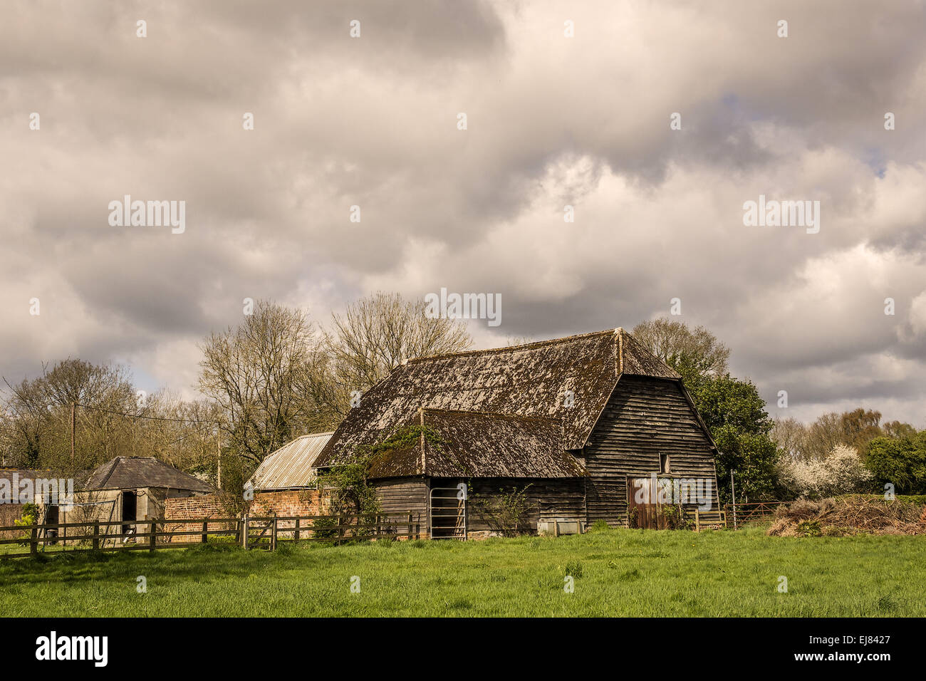 Farm Buildings Beenham Berkshire UK Stock Photo - Alamy
