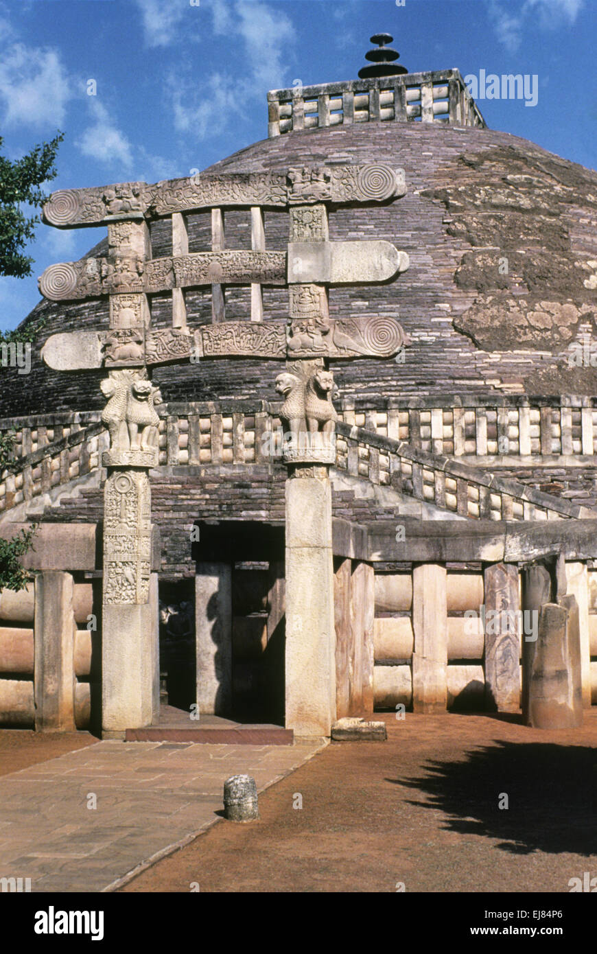 Stupa sanchi hi-res stock photography and images - Alamy