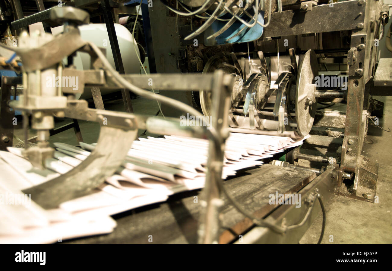 Newspaper production line on work hi-res stock photography and images ...