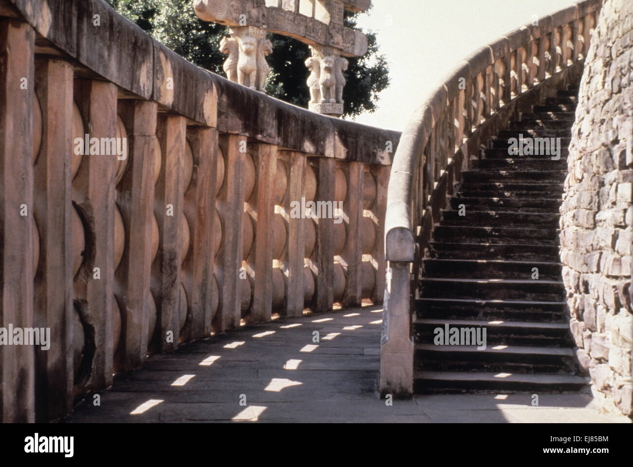 Stupa 1 or Great Stupa : Ground balustrade, inner-view. Sanchi, Dist ...