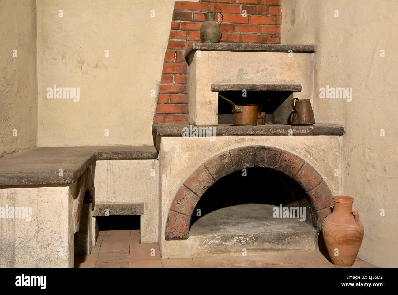 Medieval kitchen hi-res stock photography and images - Alamy