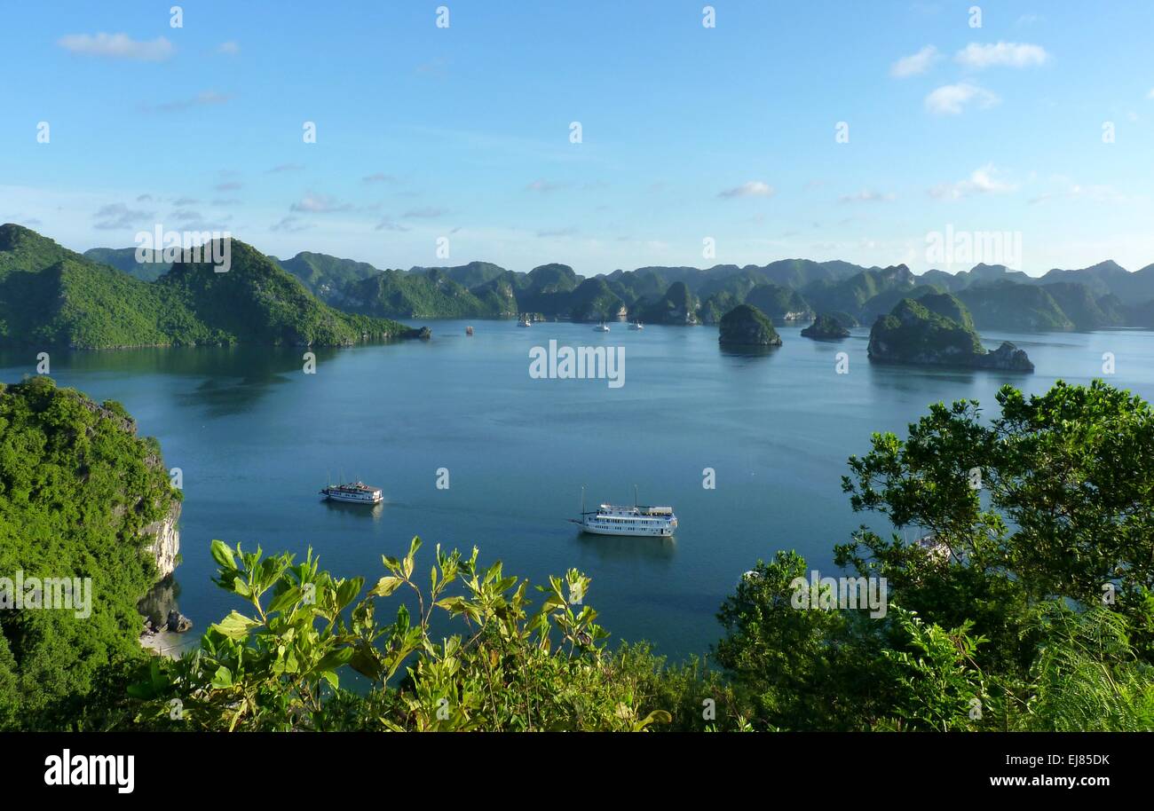Seascape view famous bay hi-res stock photography and images - Alamy