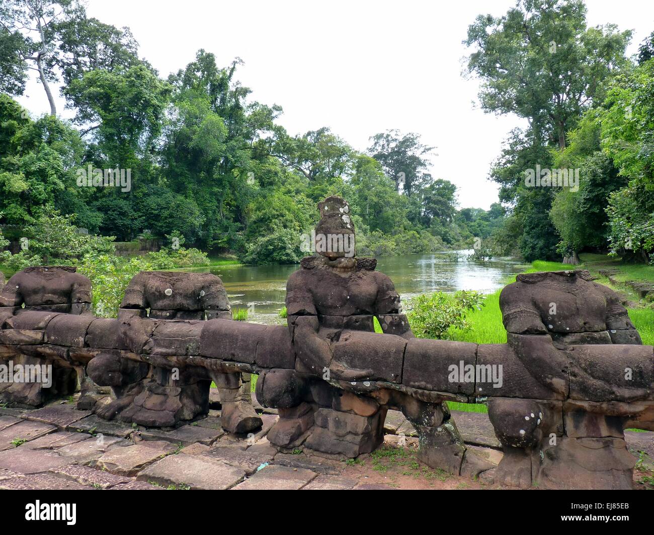 Ancient indian bridge hi-res stock photography and images - Alamy