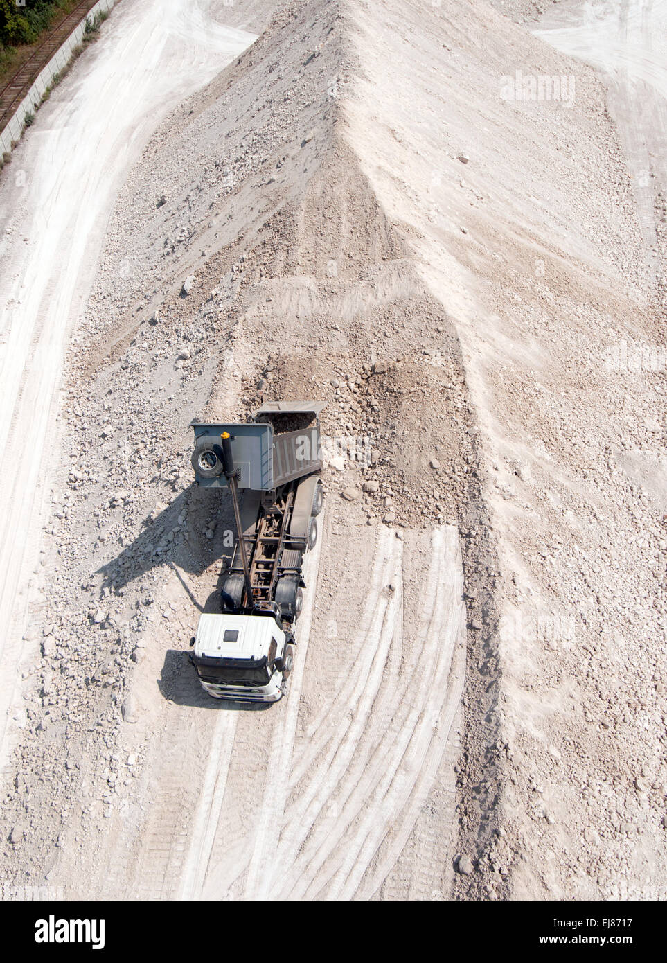 Material loading hi-res stock photography and images - Alamy