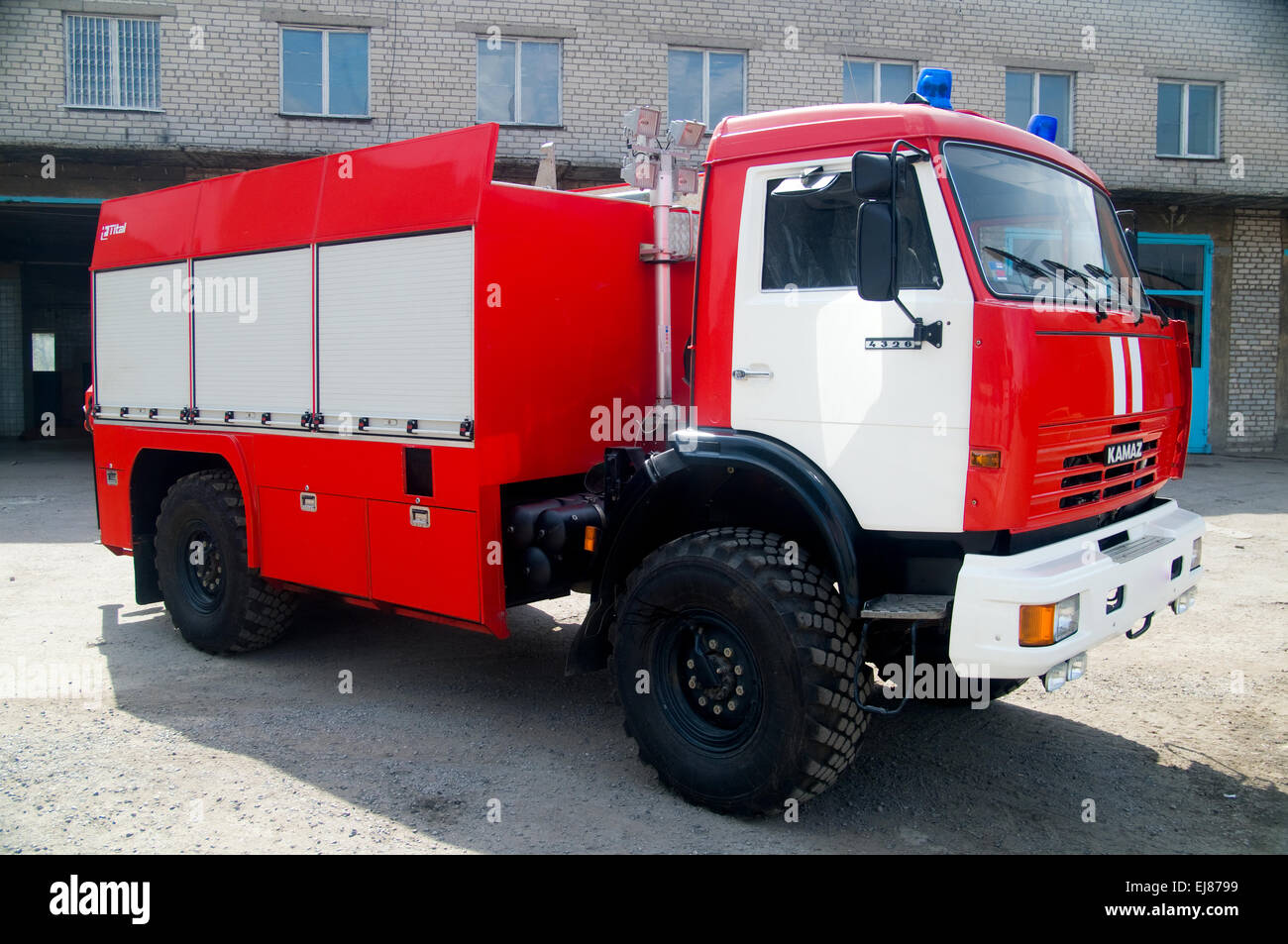 Russian firetruck hi-res stock photography and images - Alamy