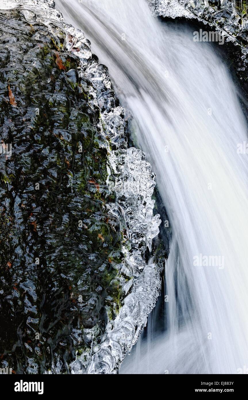 the flowing cold water Stock Photo - Alamy