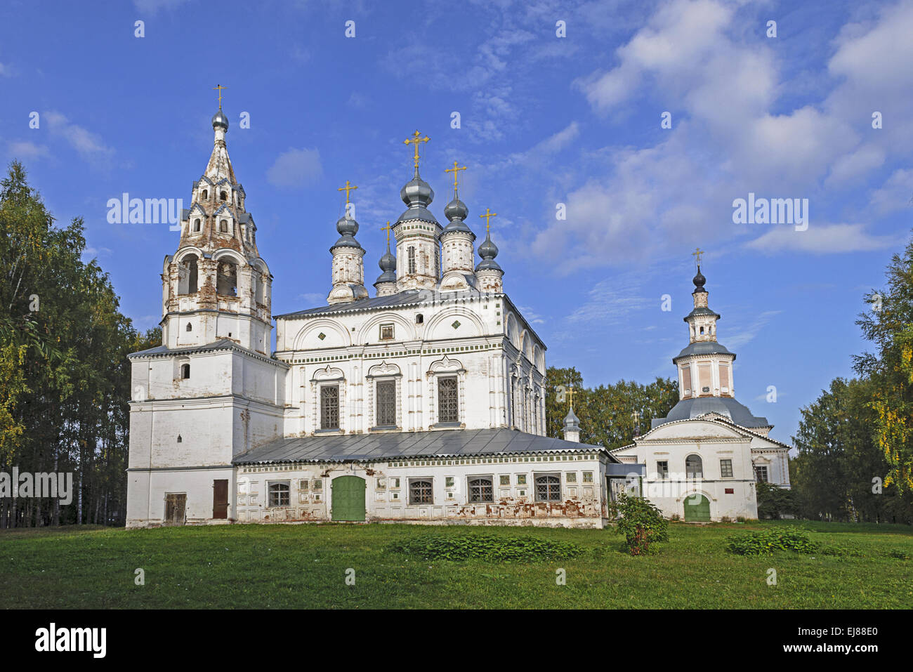 Ensemble of two ancient Orthodox churches Stock Photo - Alamy