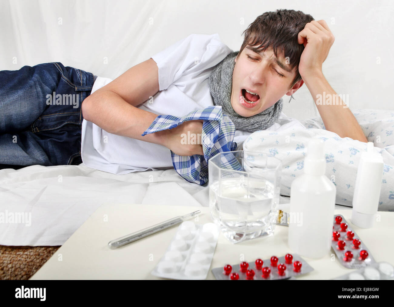 Shivering teenager hi-res stock photography and images - Alamy