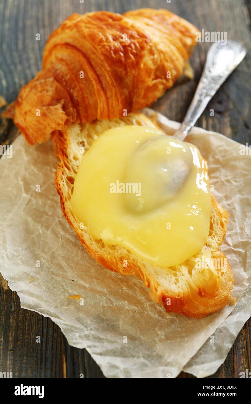 Custard hi-res stock photography and images - Alamy
