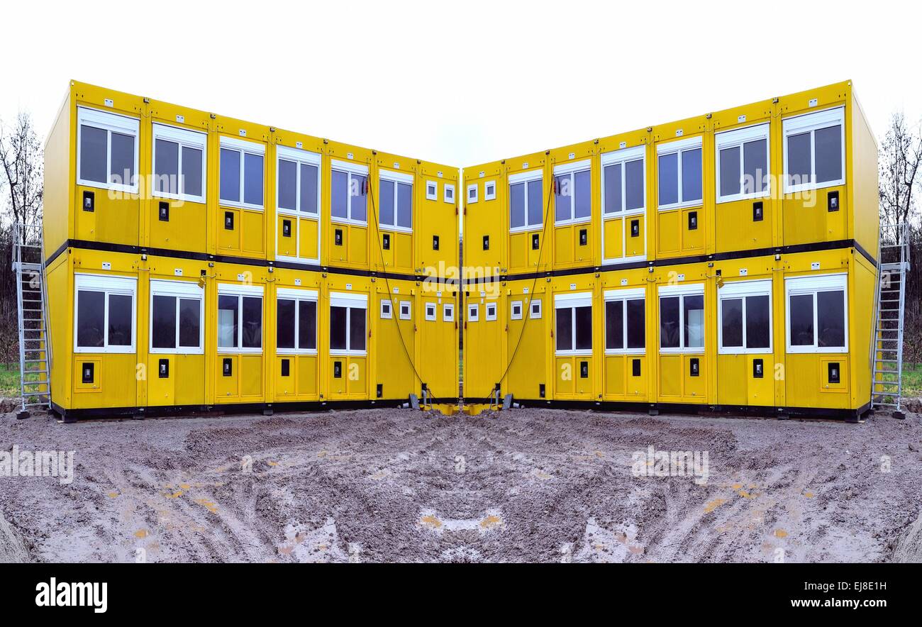 Temporary housing containers hi-res stock photography and images - Alamy