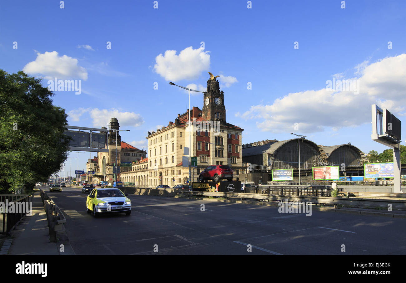 Main central train station hi-res stock photography and images - Alamy