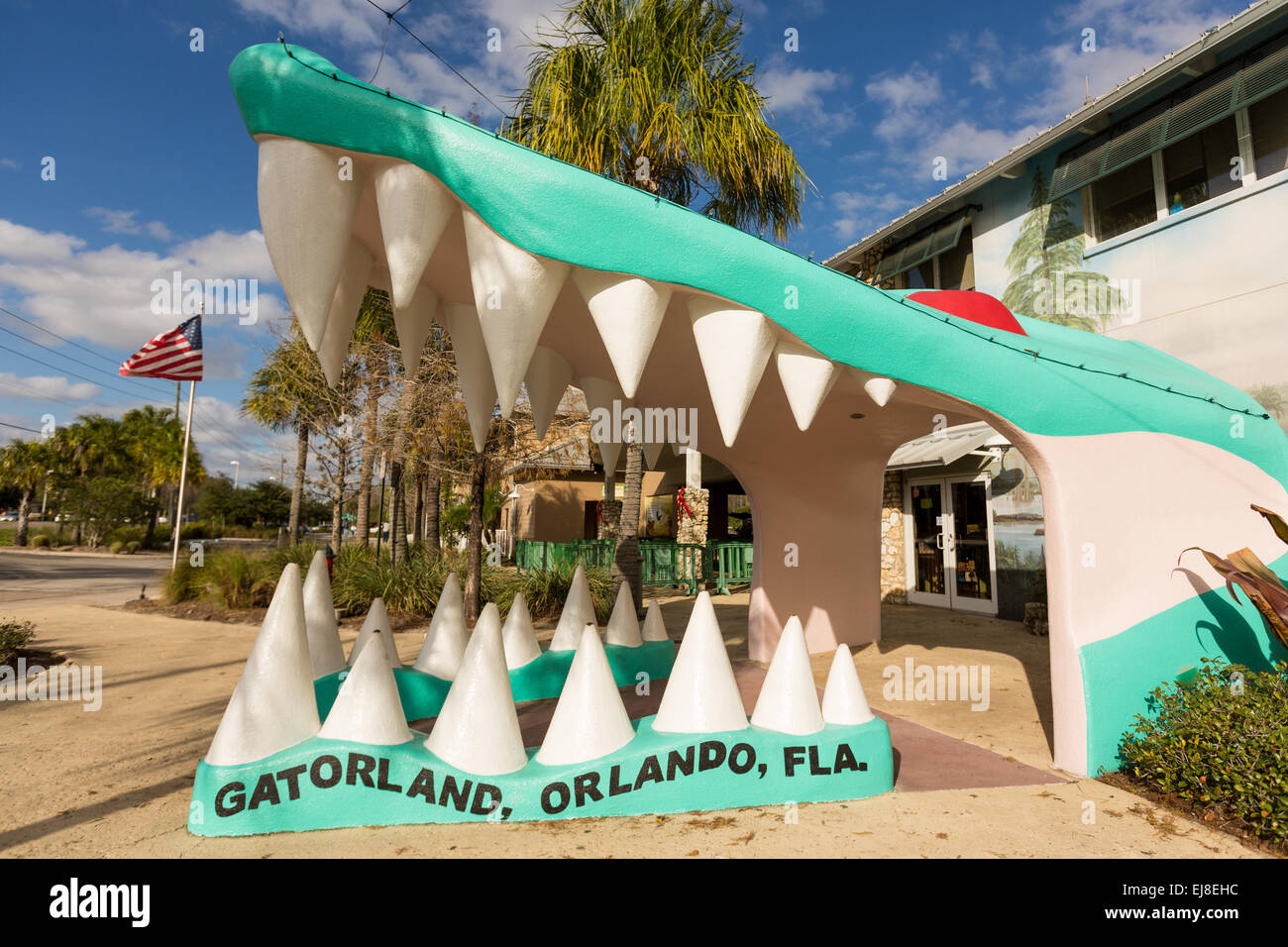 Entrance to Gatorland theme park and wildlife preserve located along ...