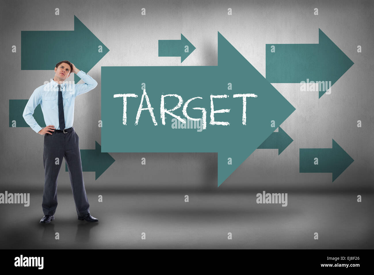 Target against blue arrows pointing Stock Photo - Alamy
