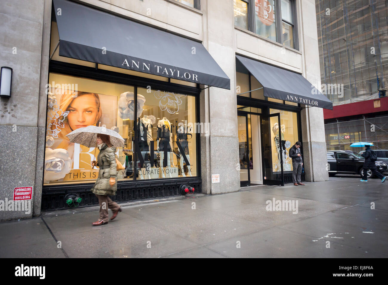 An Ann Taylor store on Fifth Avenue in New York on Saturday, March 14 ...