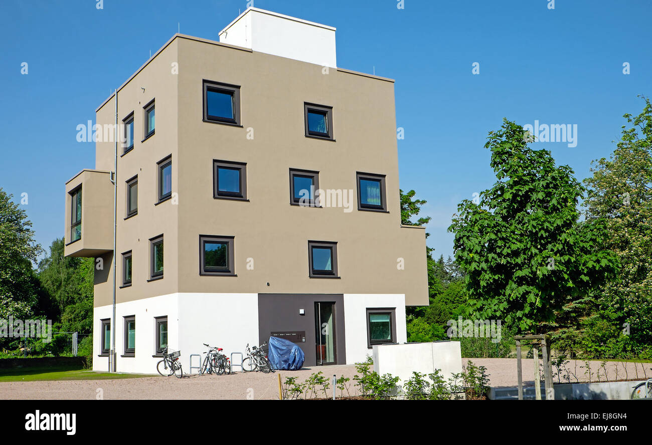 Family residence hi-res stock photography and images - Alamy