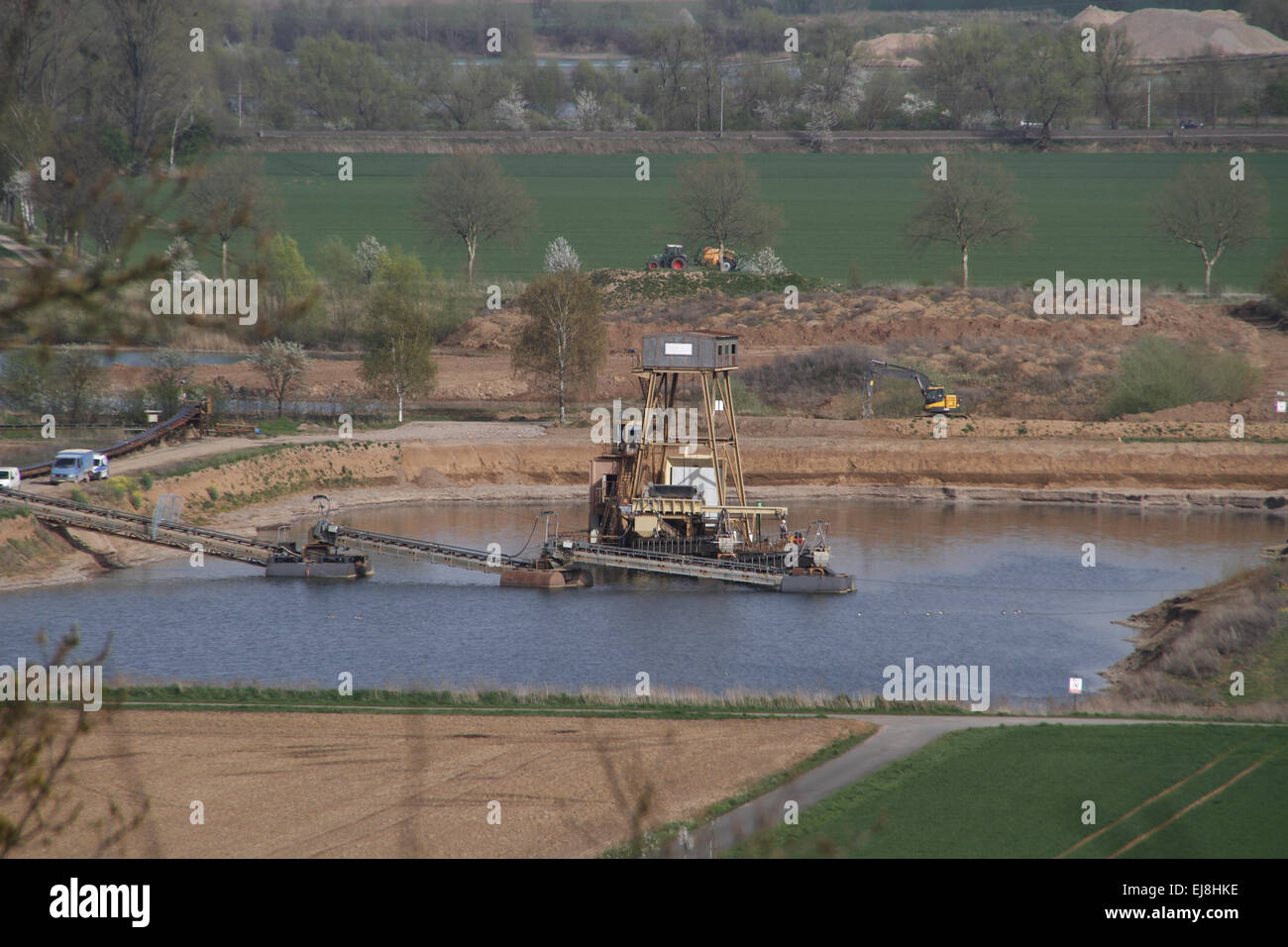 Gravel quarry hi-res stock photography and images - Alamy