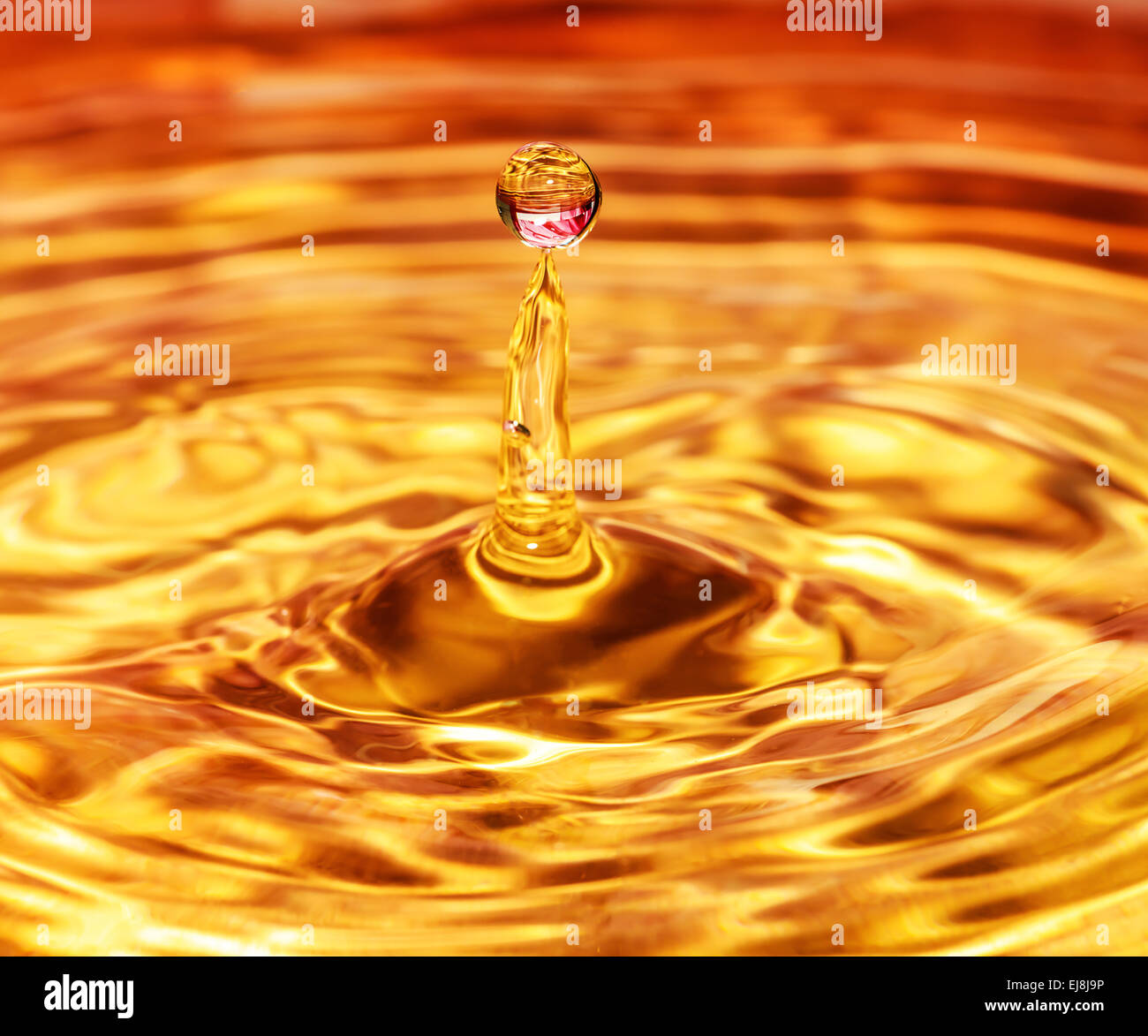 frozen liquid droplet Stock Photo - Alamy