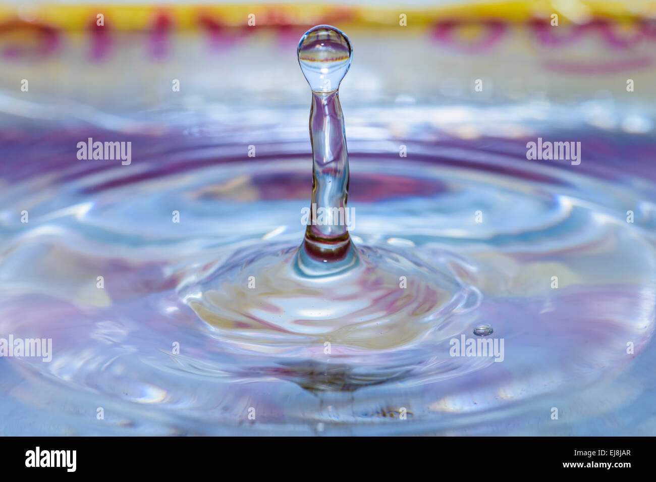 Wave frozen movement hi-res stock photography and images - Alamy