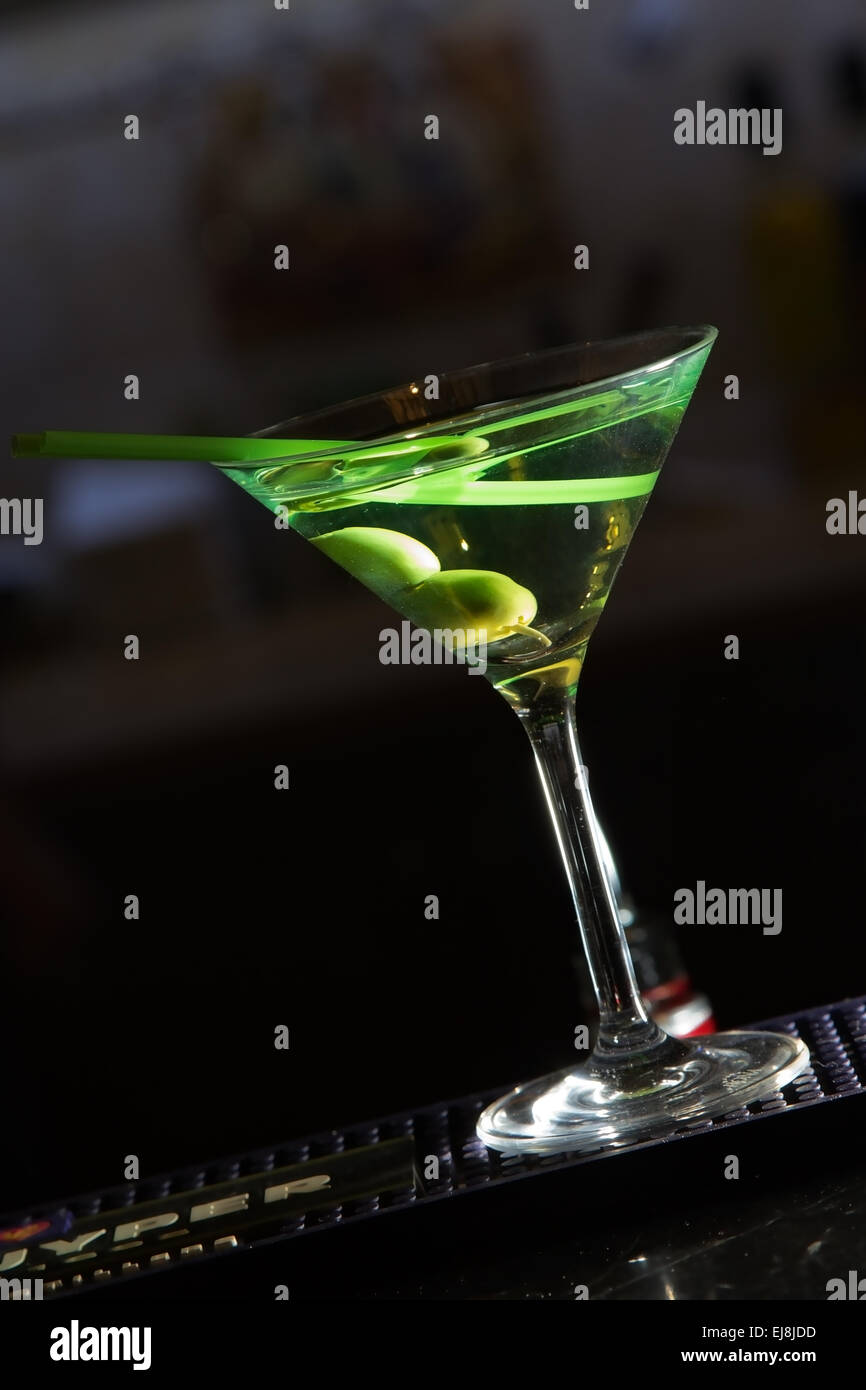 Green cocktail on bar hi-res stock photography and images - Alamy