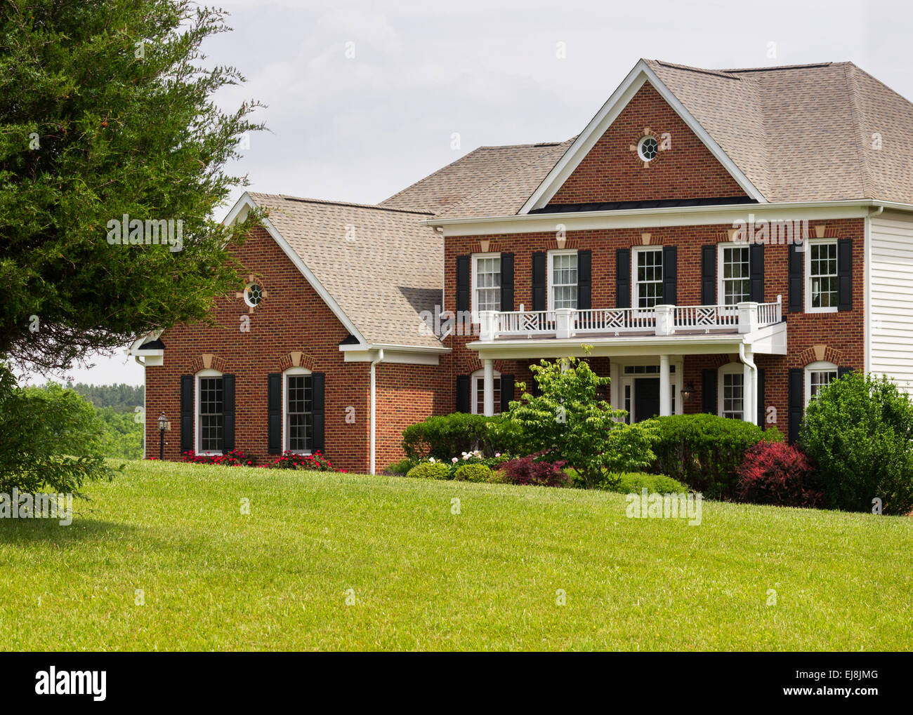 Front elevation hi-res stock photography and images - Alamy