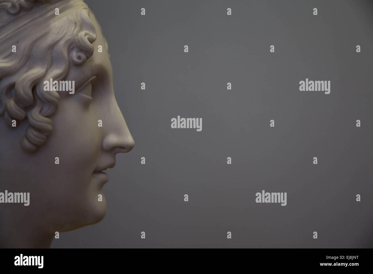 Classical hairstyle hi-res stock photography and images - Alamy