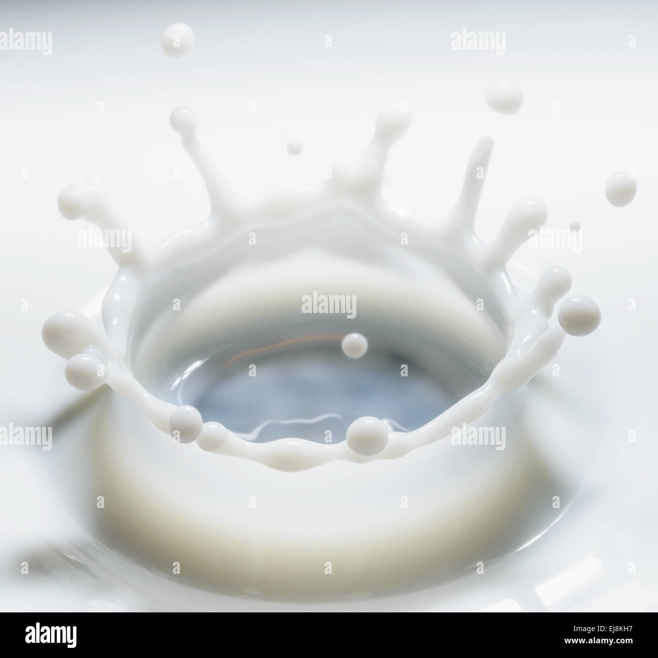 crown of liquid Stock Photo - Alamy