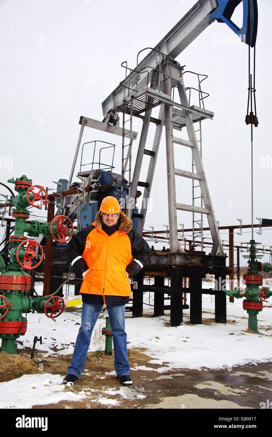 Oil rig worker helmet hi-res stock photography and images - Alamy