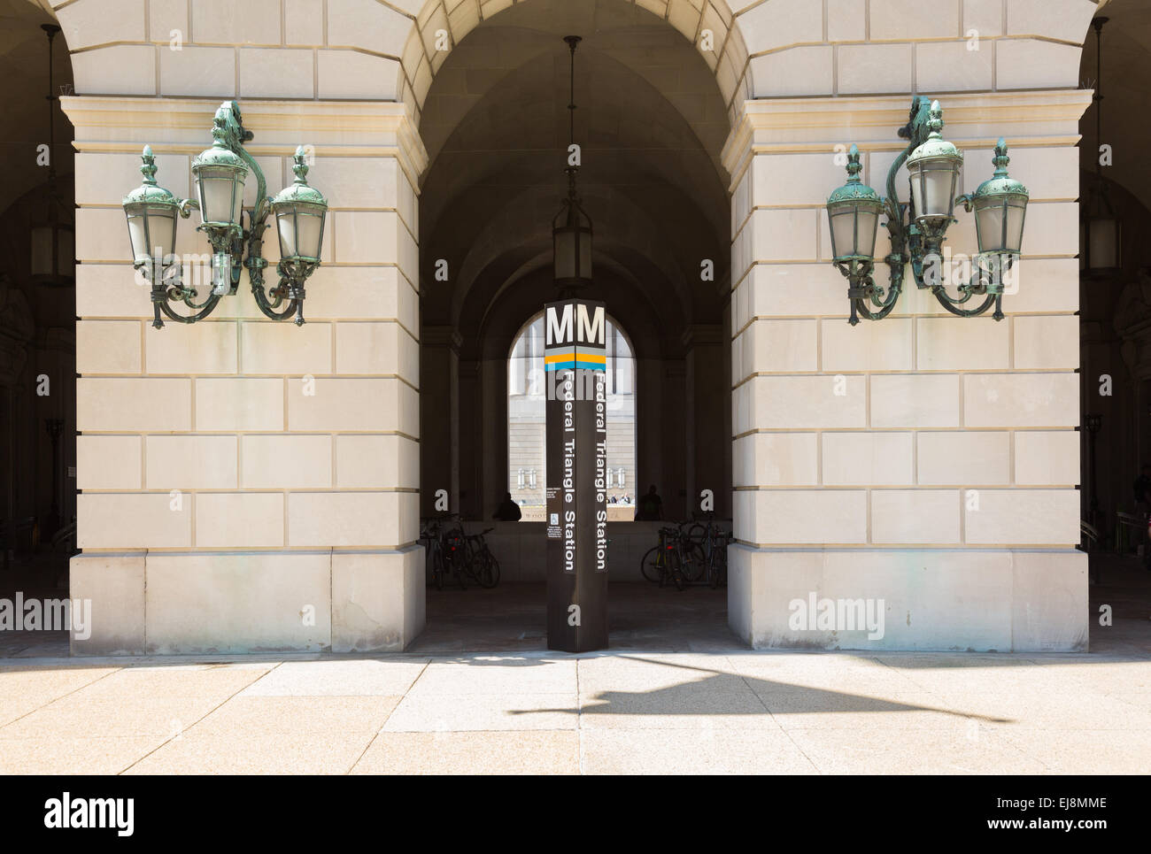 Washington dc metro federal triangle hi-res stock photography and ...