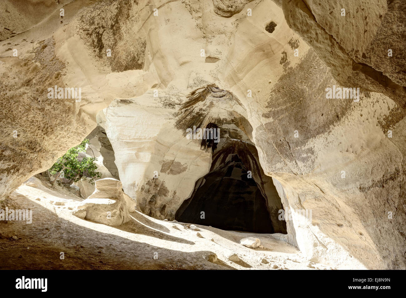 Bell cave hi-res stock photography and images - Alamy