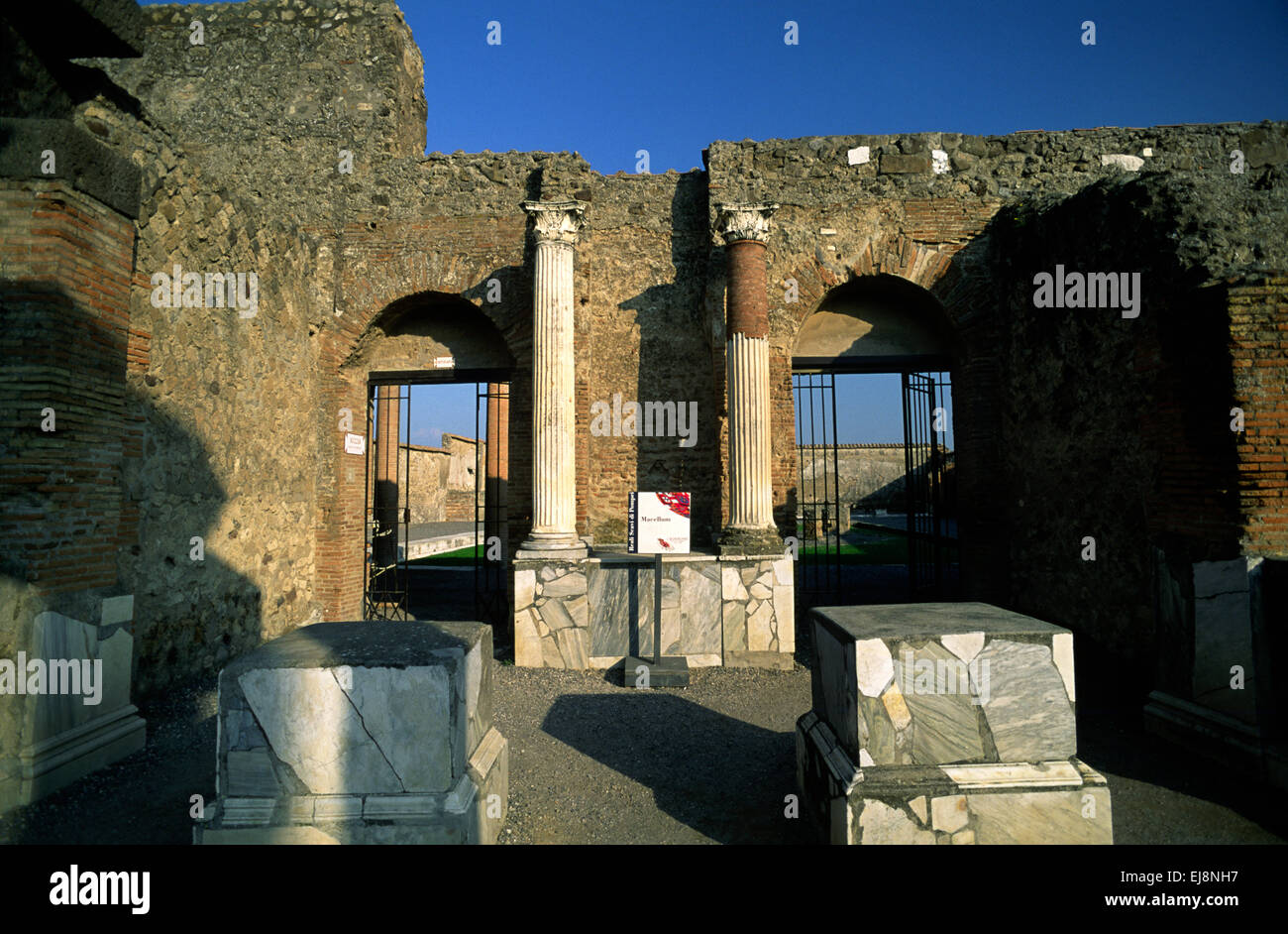 Italy, Campania, Pompeii, macellum Stock Photo - Alamy