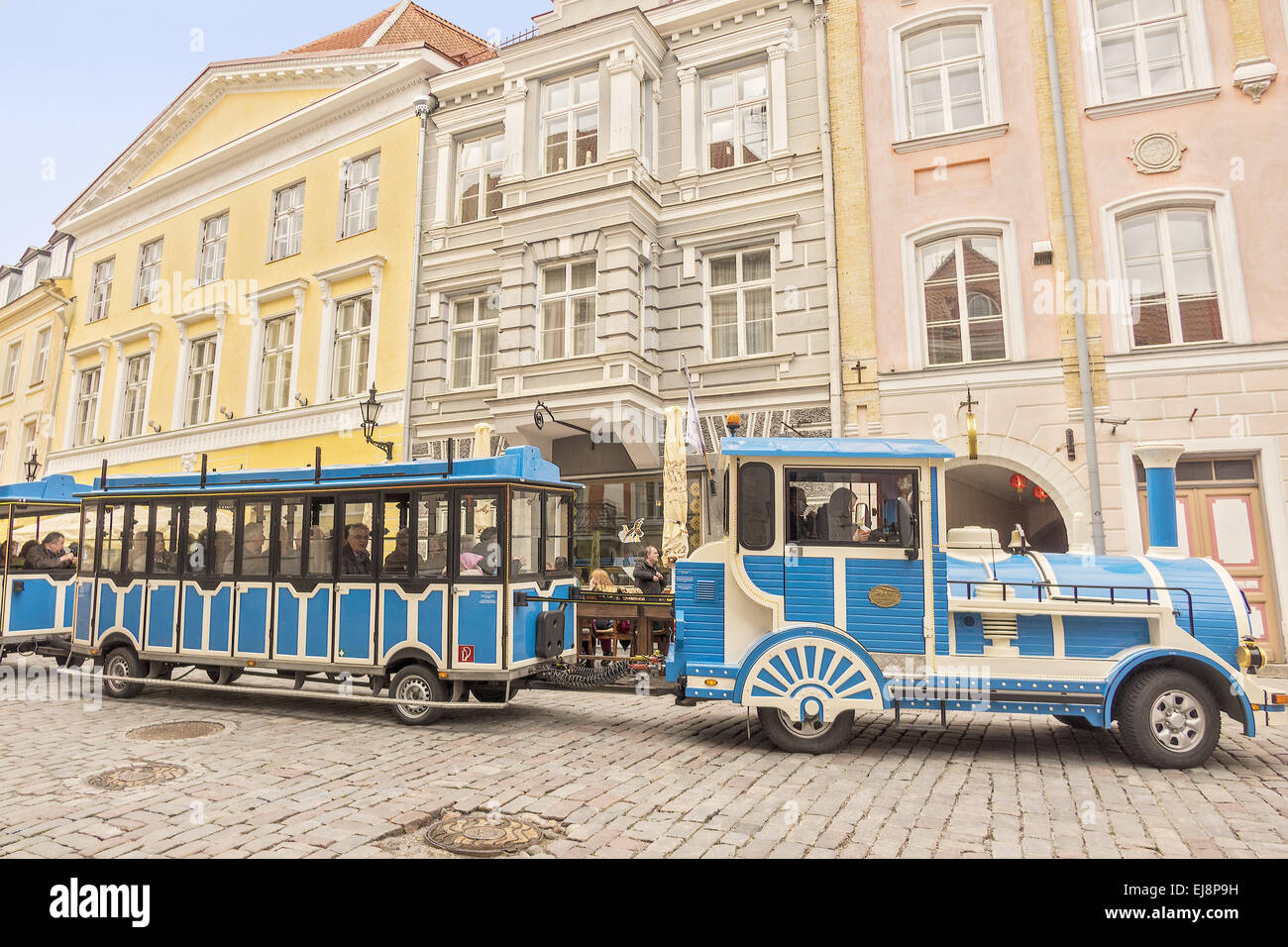 Blue carriages old train hi-res stock photography and images - Alamy