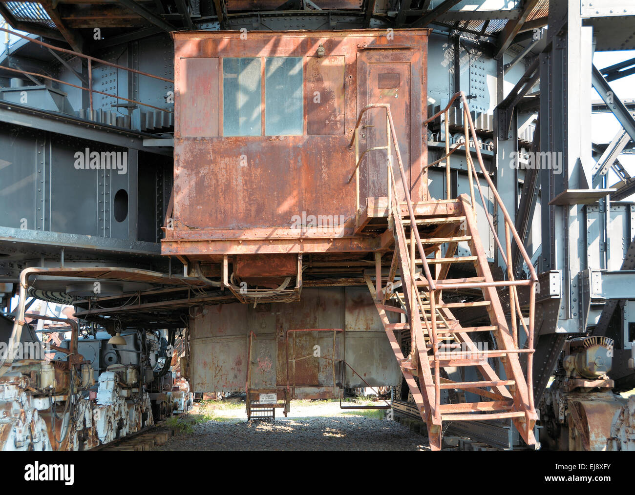 Giant rusty wheel hi-res stock photography and images - Alamy