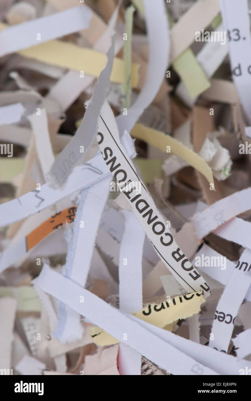Shredding document hi-res stock photography and images - Alamy