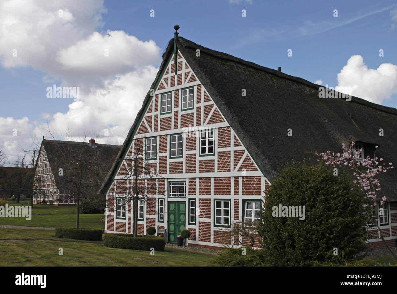 Half timber house hi-res stock photography and images - Alamy
