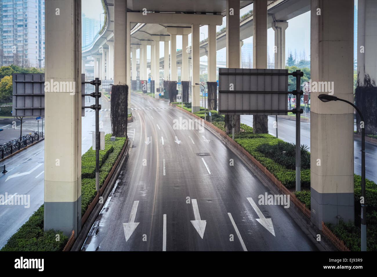 Elevated highway interchange under hi-res stock photography and images ...