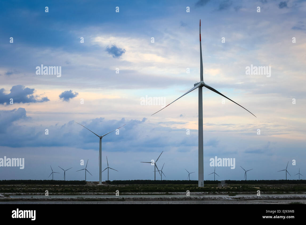 Generating farm hi-res stock photography and images - Alamy