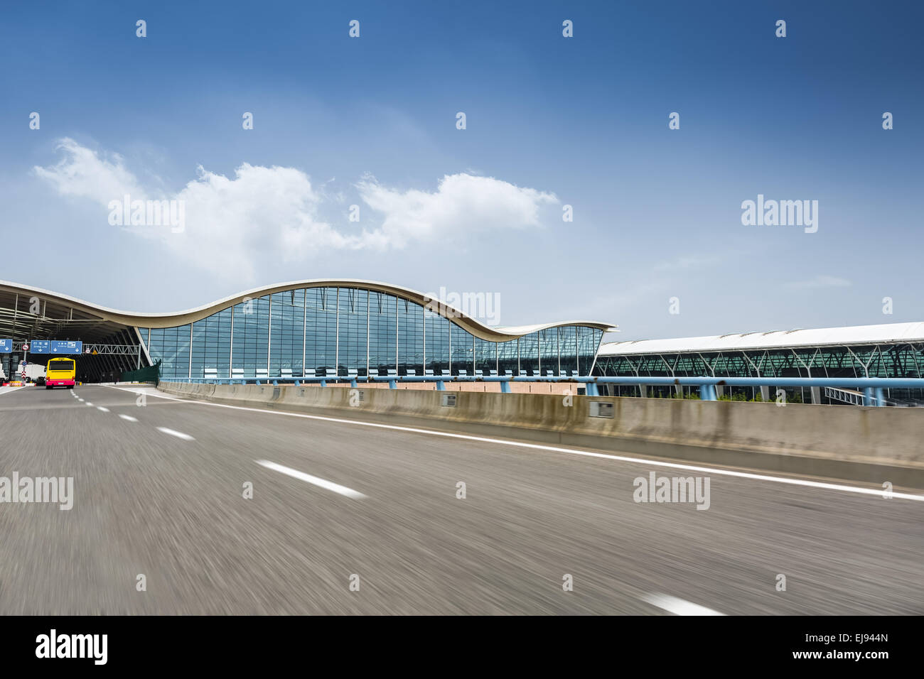 airport terminal and highway Stock Photo - Alamy
