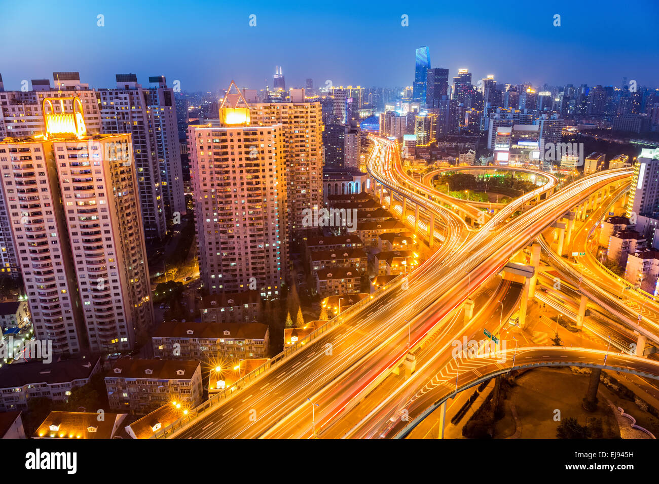 Intersection hi-res stock photography and images - Alamy