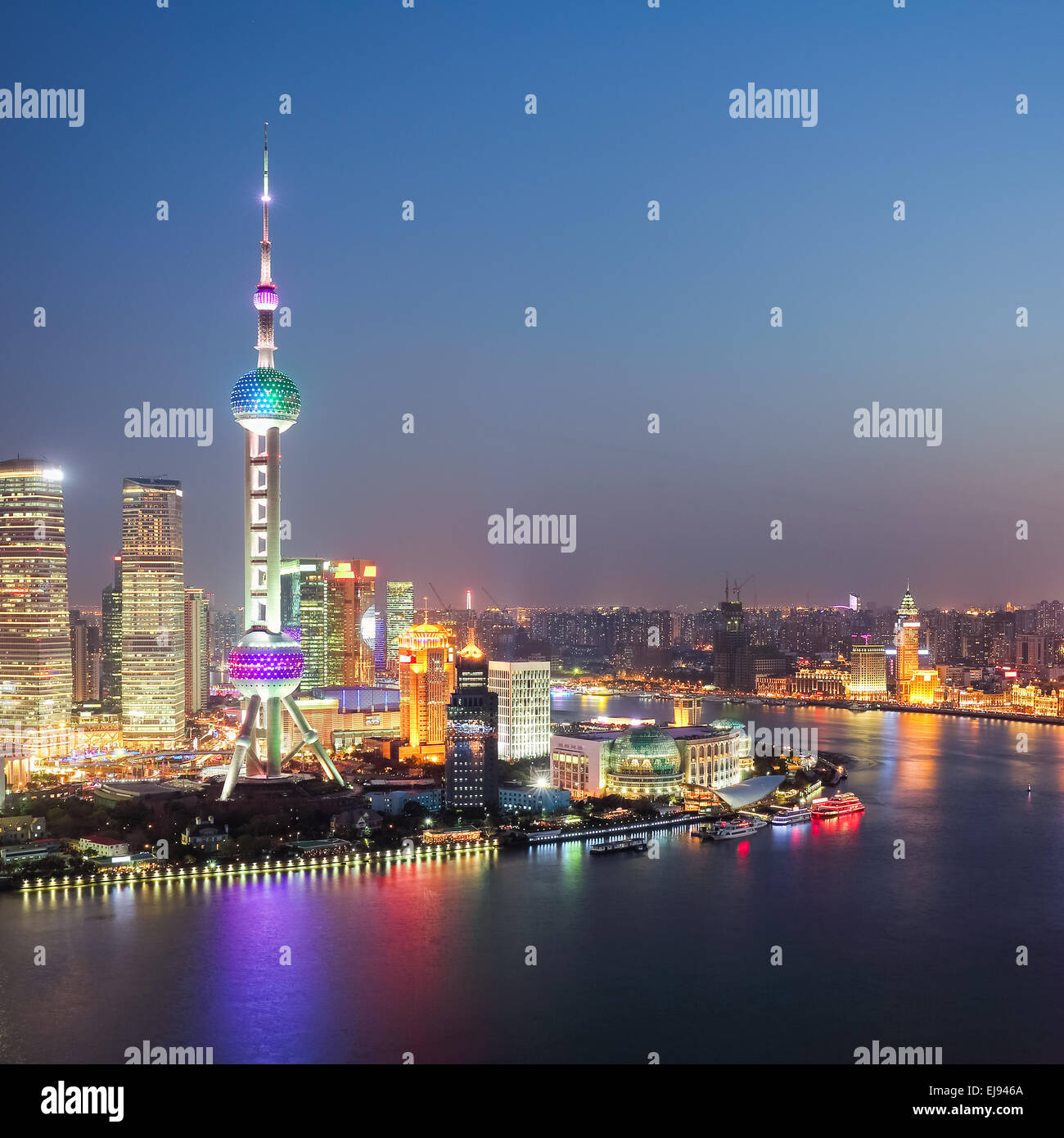 Beautiful scenery in night hi-res stock photography and images - Alamy