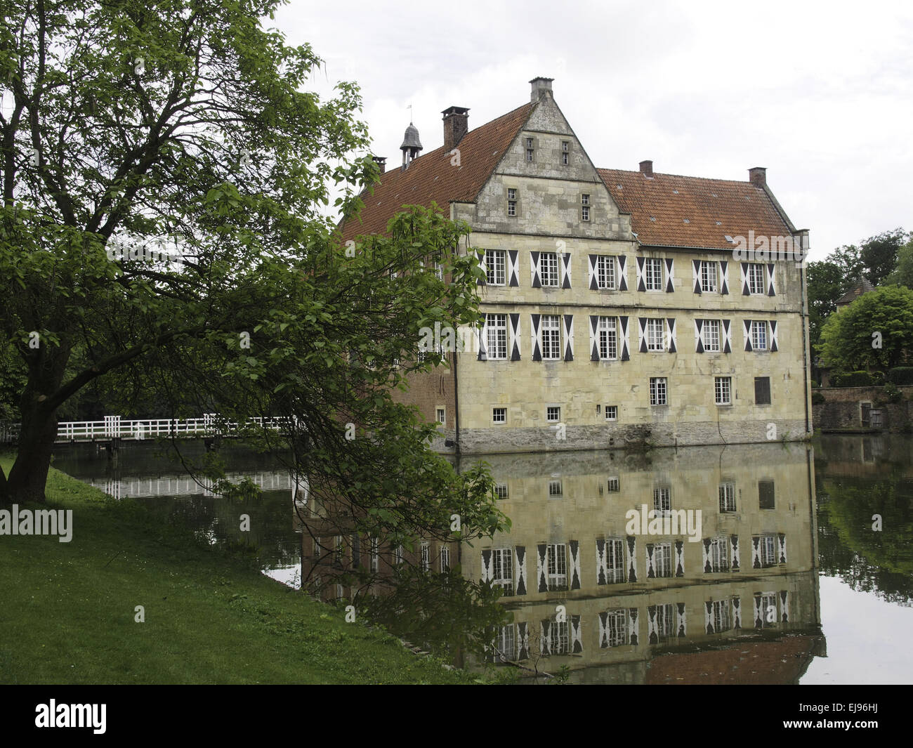 Schloss hulshoff castle hi-res stock photography and images - Alamy