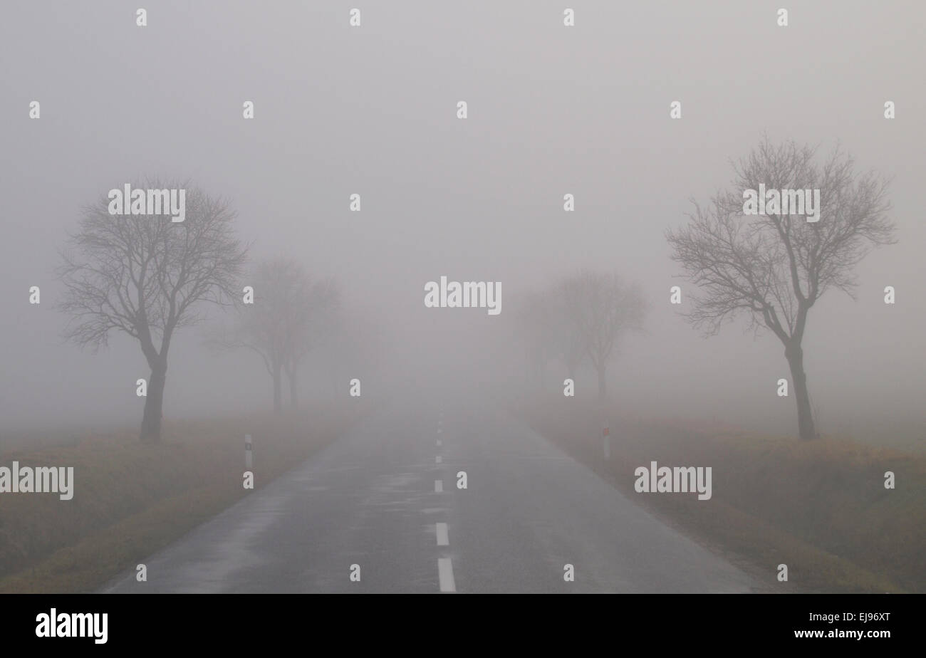 Haze road hi-res stock photography and images - Alamy