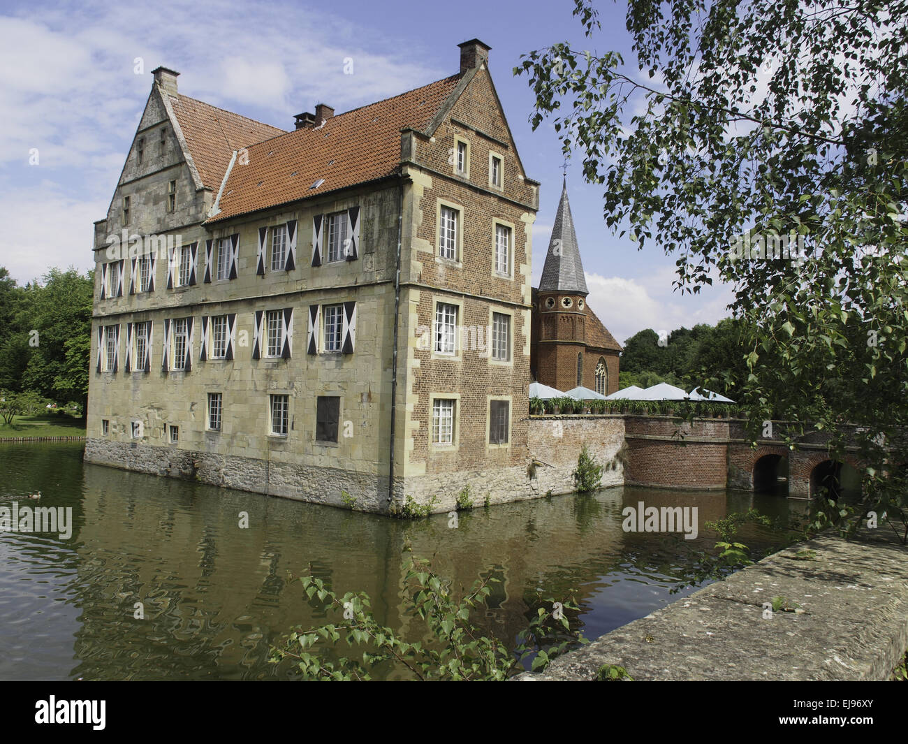 Schloss hulshoff castle hi-res stock photography and images - Alamy