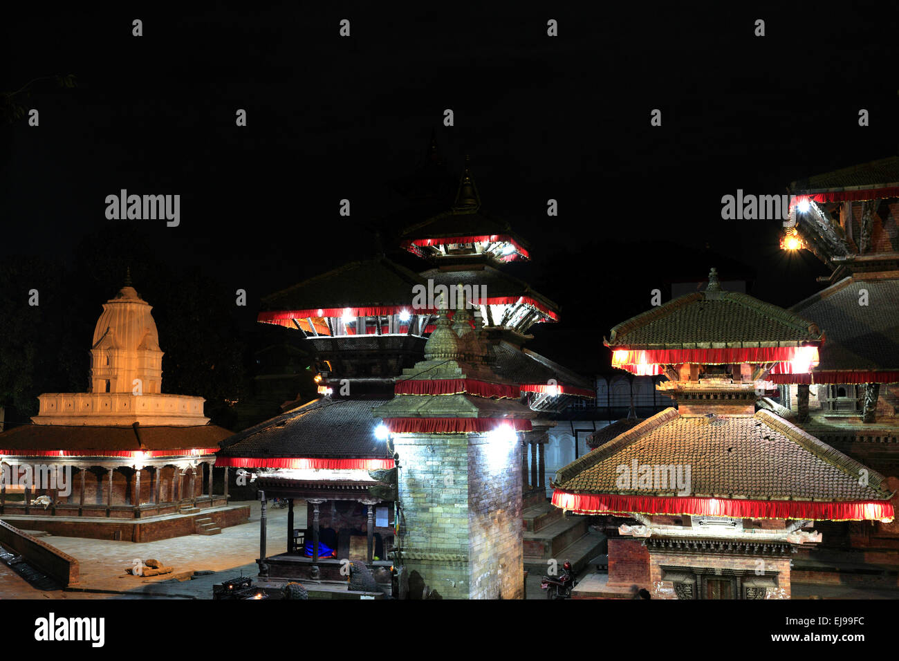 Durbar Square temples at night, UNESCO World Heritage Site, Old Town ...