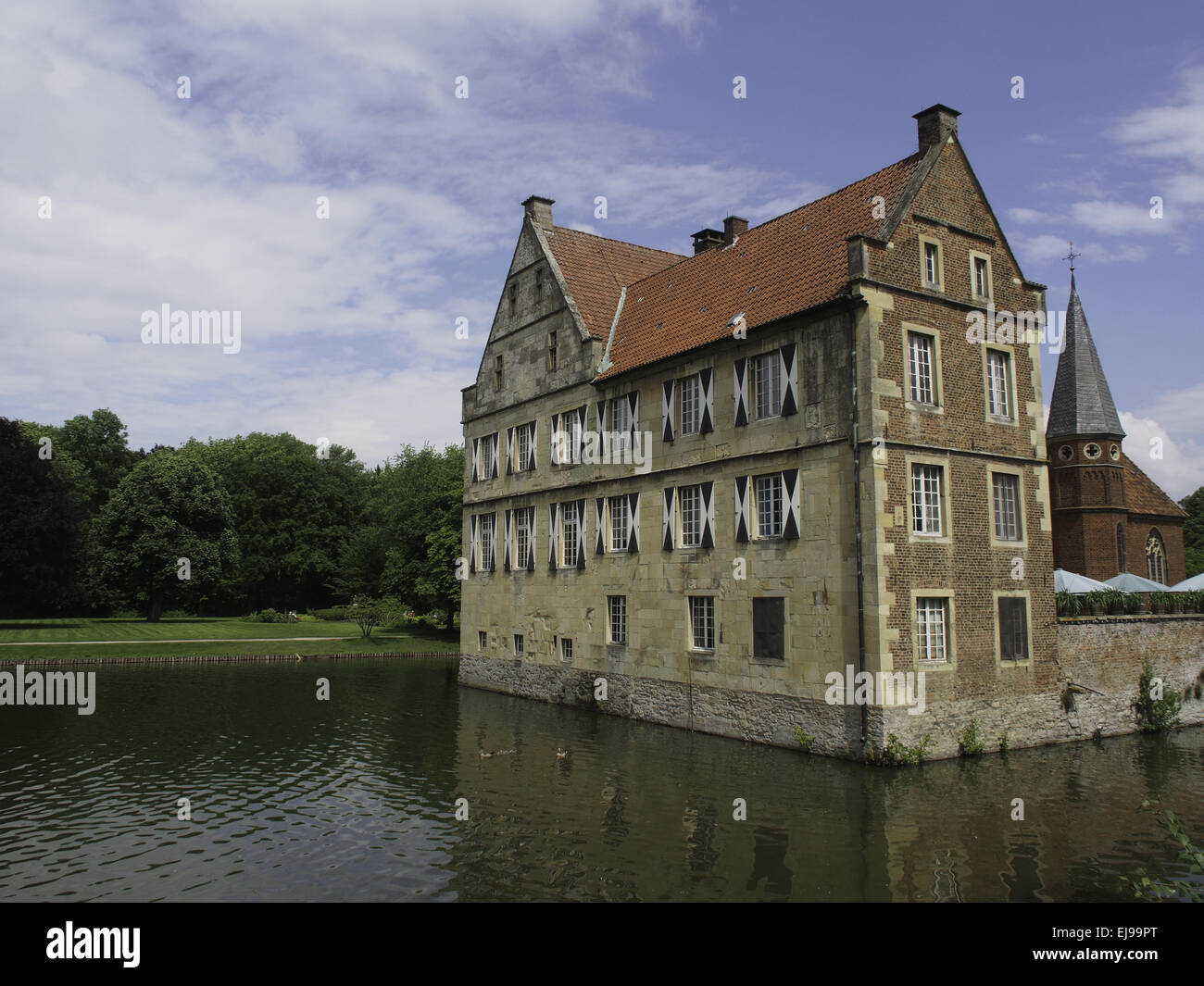 Schloss hulshoff castle hi-res stock photography and images - Alamy