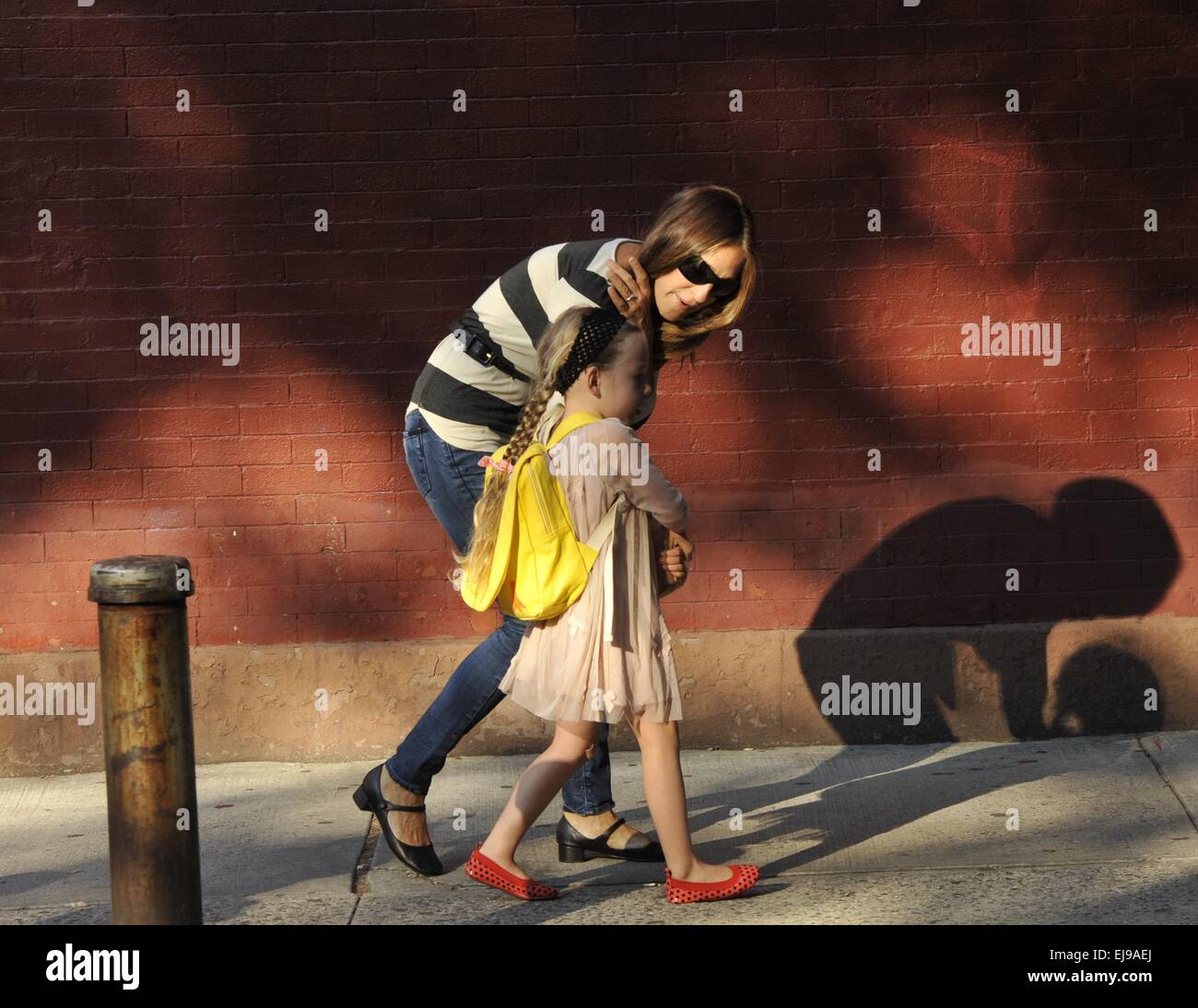 Sarah Jessica Parker takes twin daughters, Marion and Tabitha, to ...